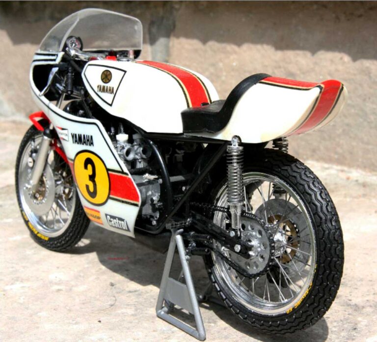 The Legendary The Yamaha YZR500: A Classic Icon of Two-Stroke Racing - moto in world