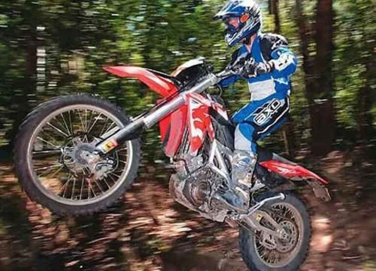 A Review of the Aprilia SXV 550: Unleashing Power and Precision - moto ...