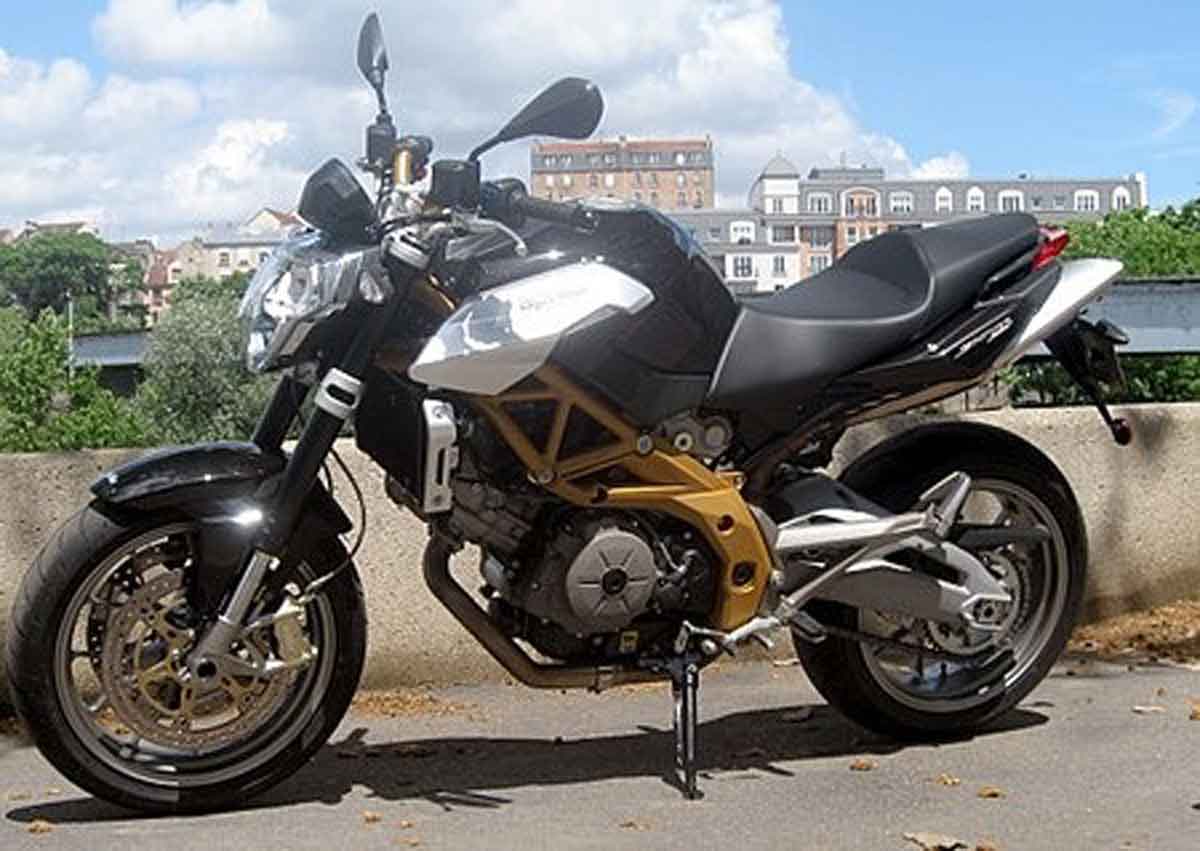 A Comprehensive Review of the Aprilia Motorcycle 2023 - moto in world