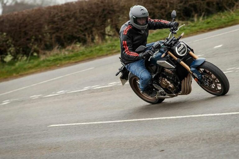 The Honda CB650R: A Detailed Review of Honda’s Versatile Street Bike - moto in world