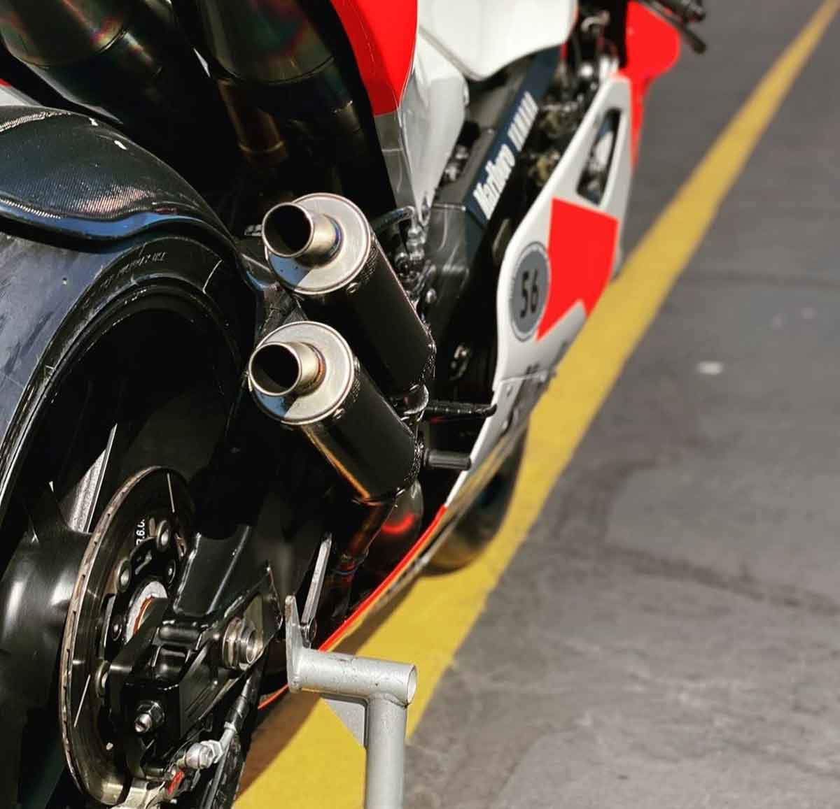 Unleashing the Power of the Yamaha YZR500: A Legendary Racing Machine ...