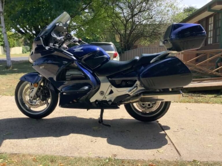 A Comprehensive Review of the Honda ST1300 - moto in world